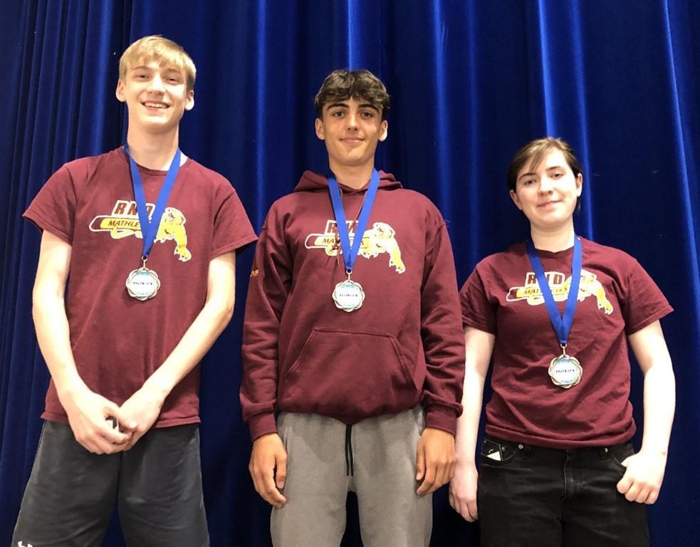 Regiopolis-Notre Dame CHS takes Gold in the Kingston Math Challenge ...